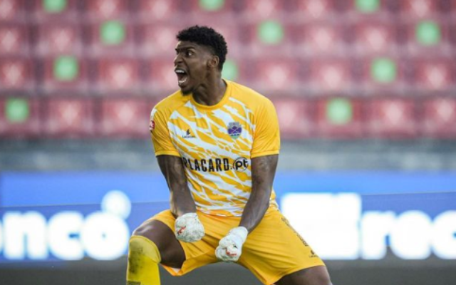 Hugo Souza se firma no Chaves, e Flamengo pode faturar R$ 6,2 milhões ...